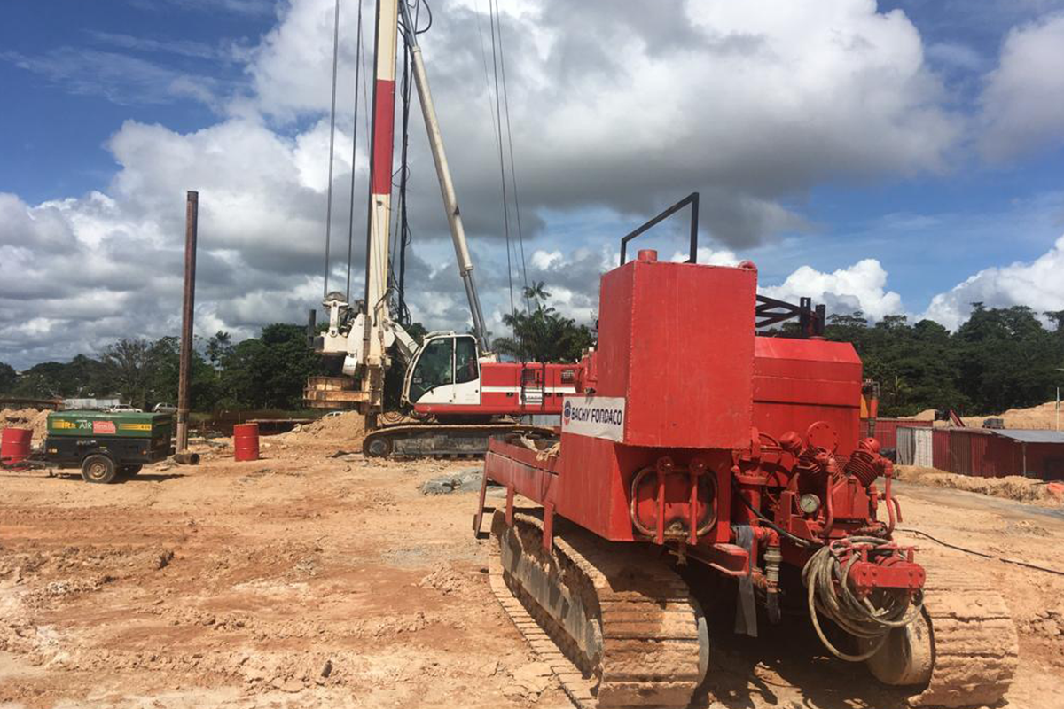 Technique pieux vissés moulés refoulés - Bachy Balineau